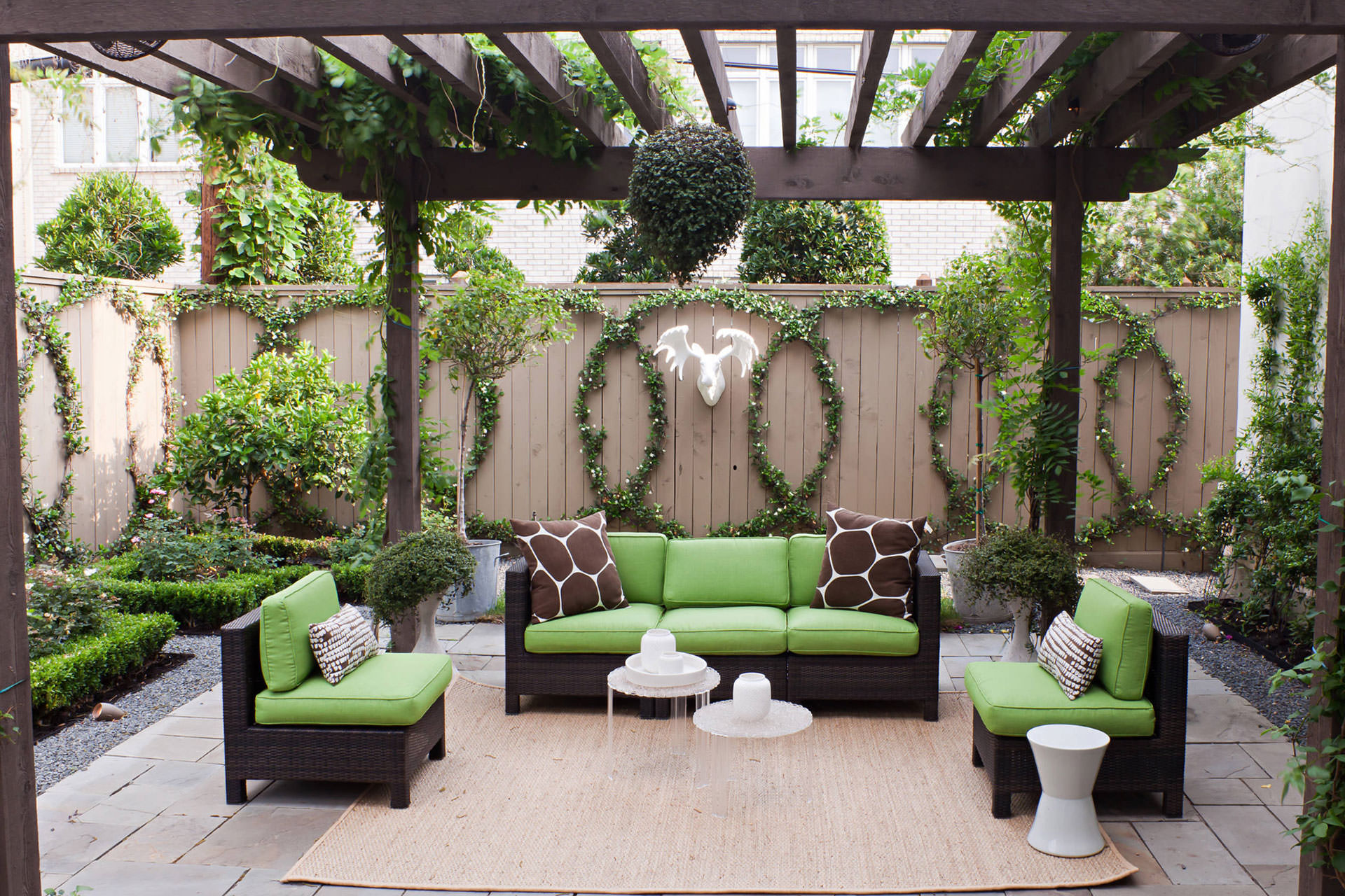 Create an Eco Friendly Outdoor Space