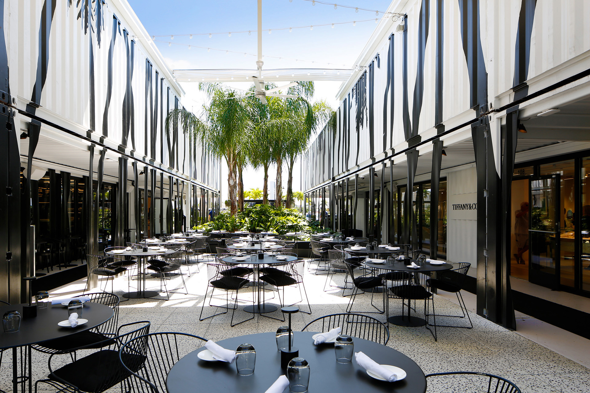 Bal-harbour-shops-pop-up-3 - ShadeFX